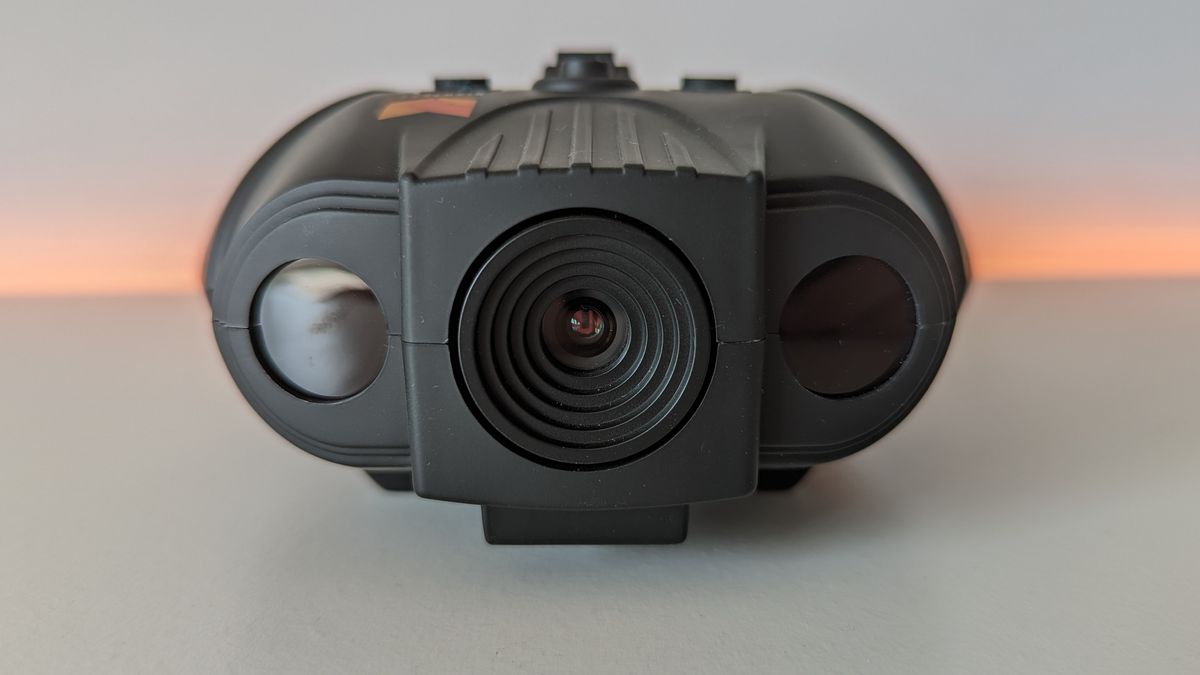 Nightfox Swift night vision binocular review | Live Science