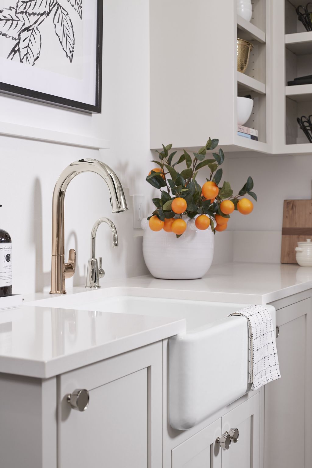 10 kitchen faucet trends for 2023 - finishes, shapes, styles | Livingetc