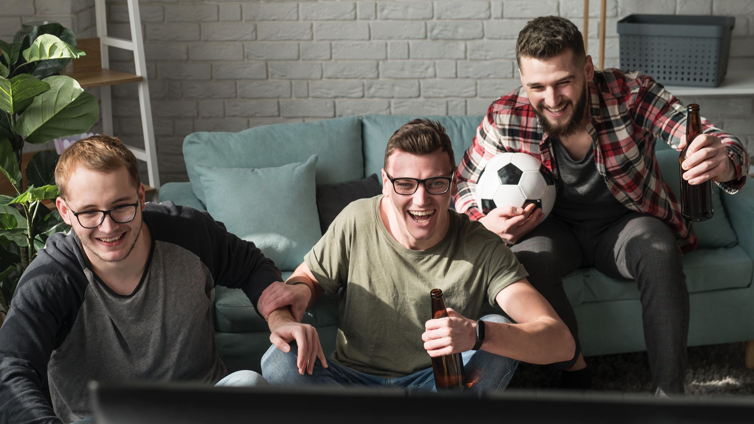 5 things you need to create the perfect Euros setup at home | T3