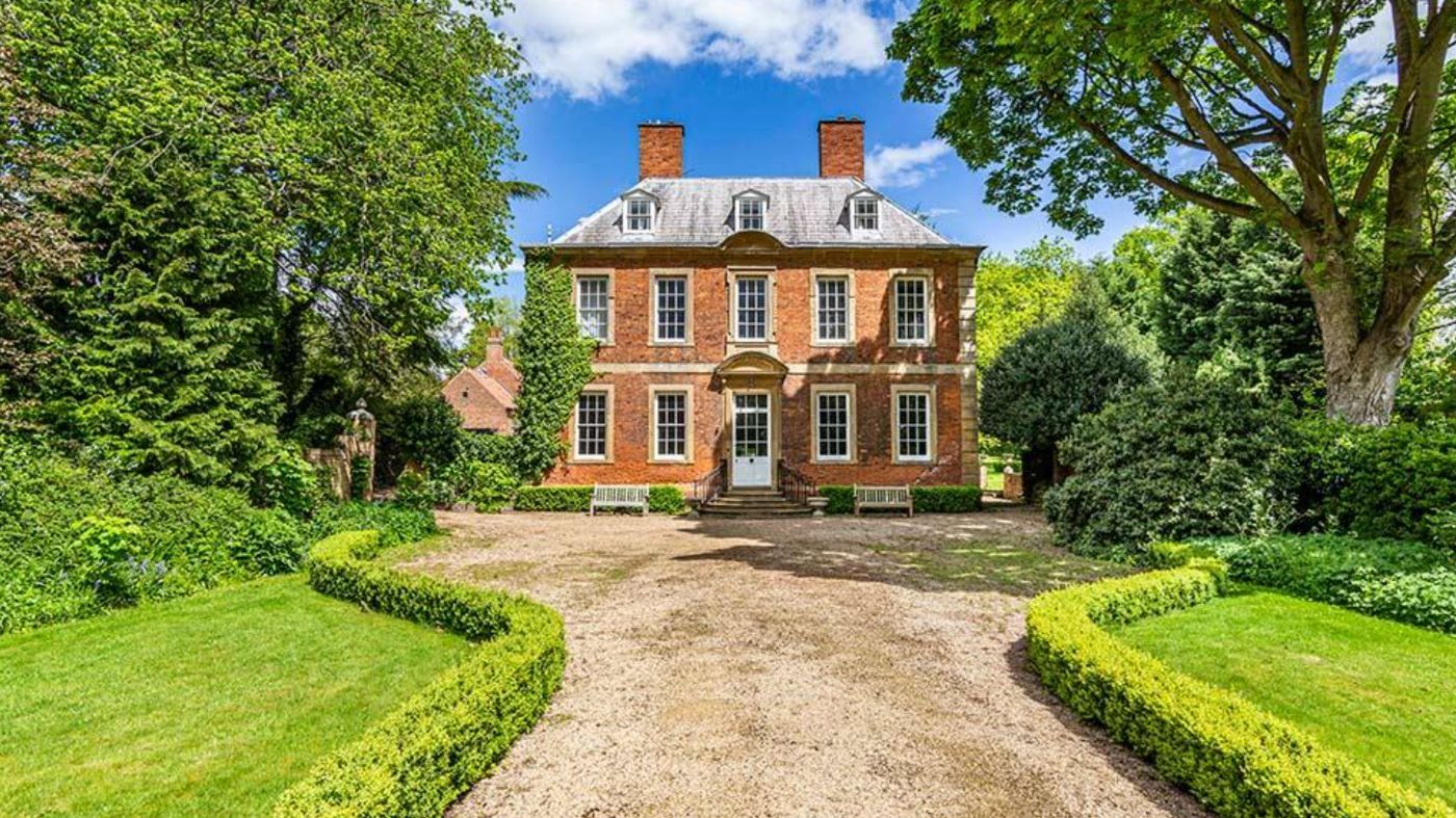 Queen Anne Cottage Style Interiors