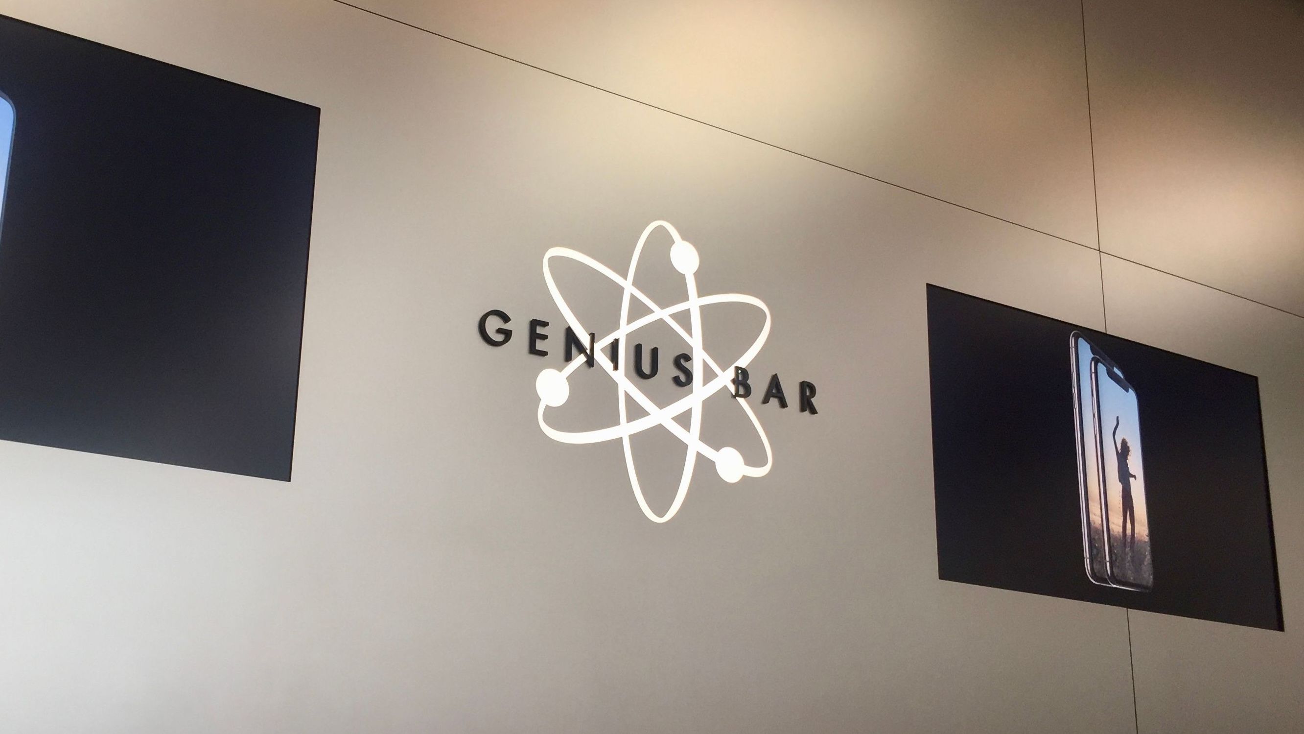 Genius Bar Logo APPLE BRIDGE STREET Updated April 2025 70 Reviews