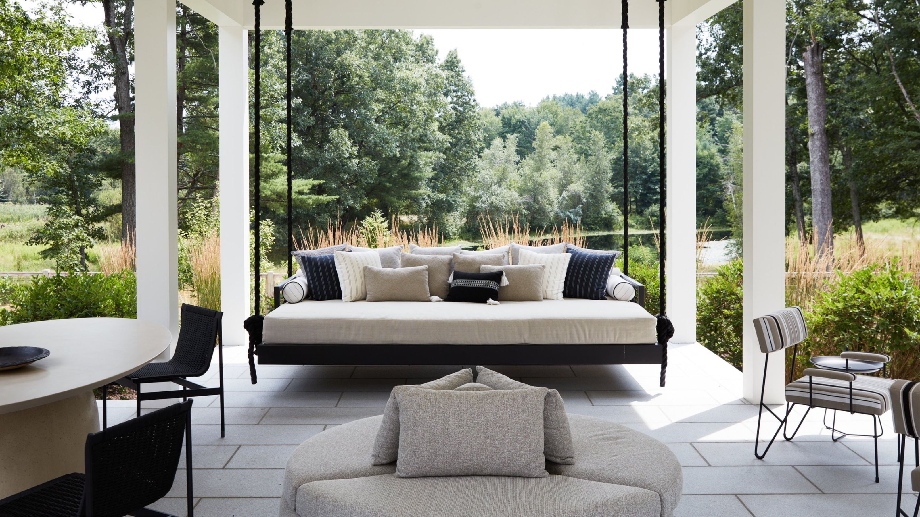Outdoor Living Room Pinter
