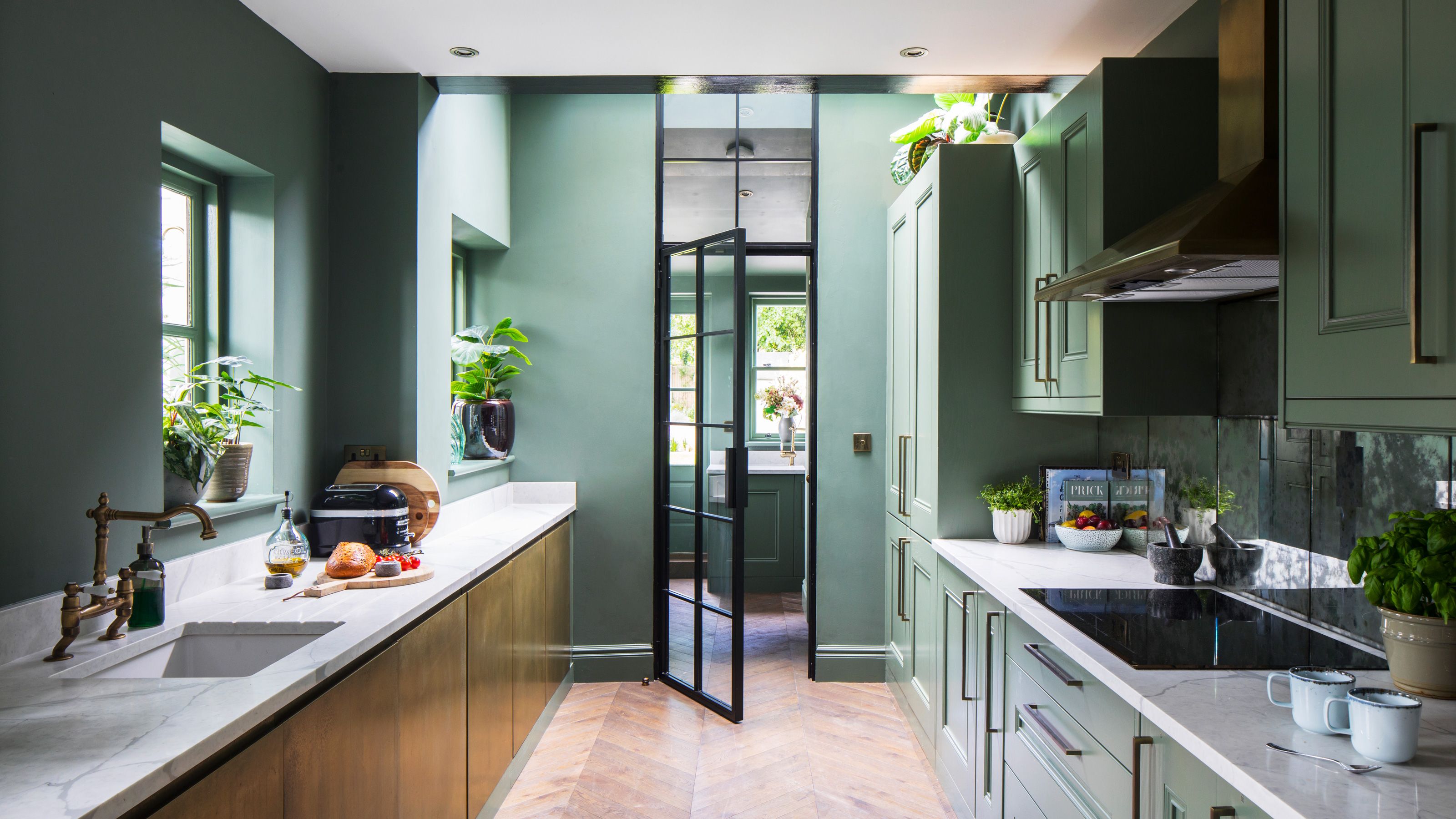 Ikea Kitchen Cabinets For Small Kitchens 31 Small Kitchen Ideas For