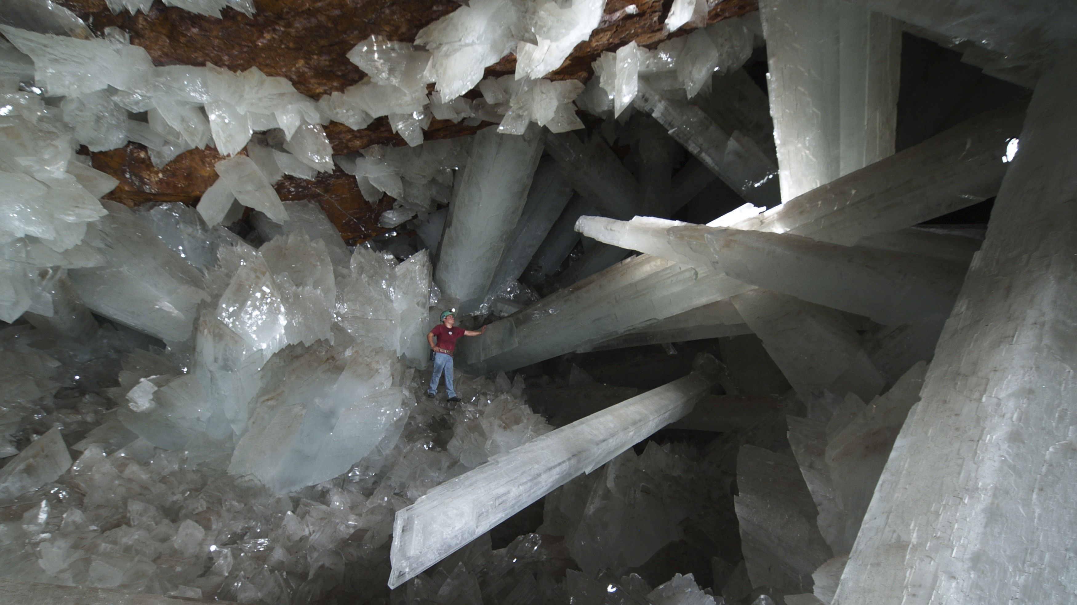 Giant Crystal Cave