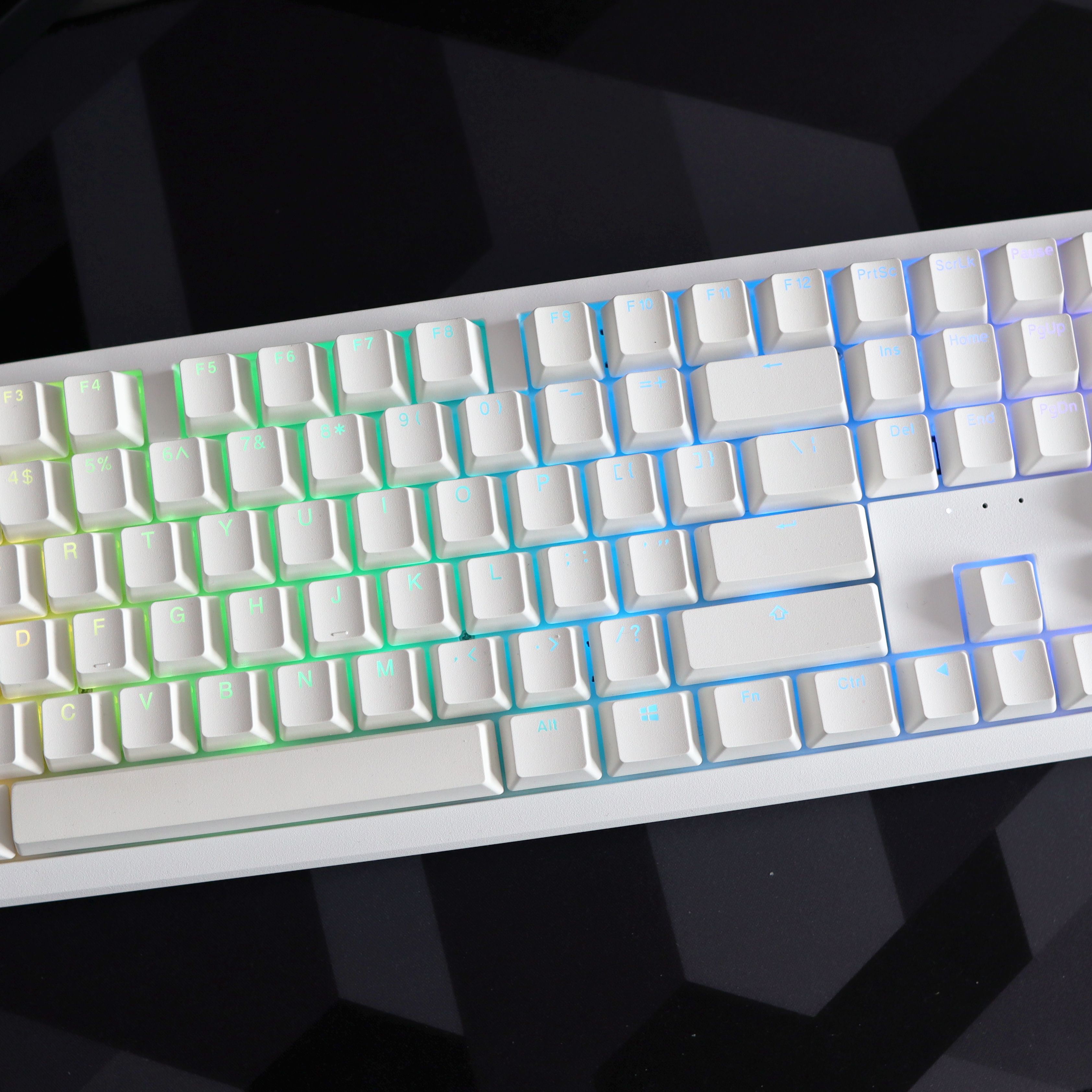 Ducky zodiac keyboard 60 photos - Astrologytoyou.com