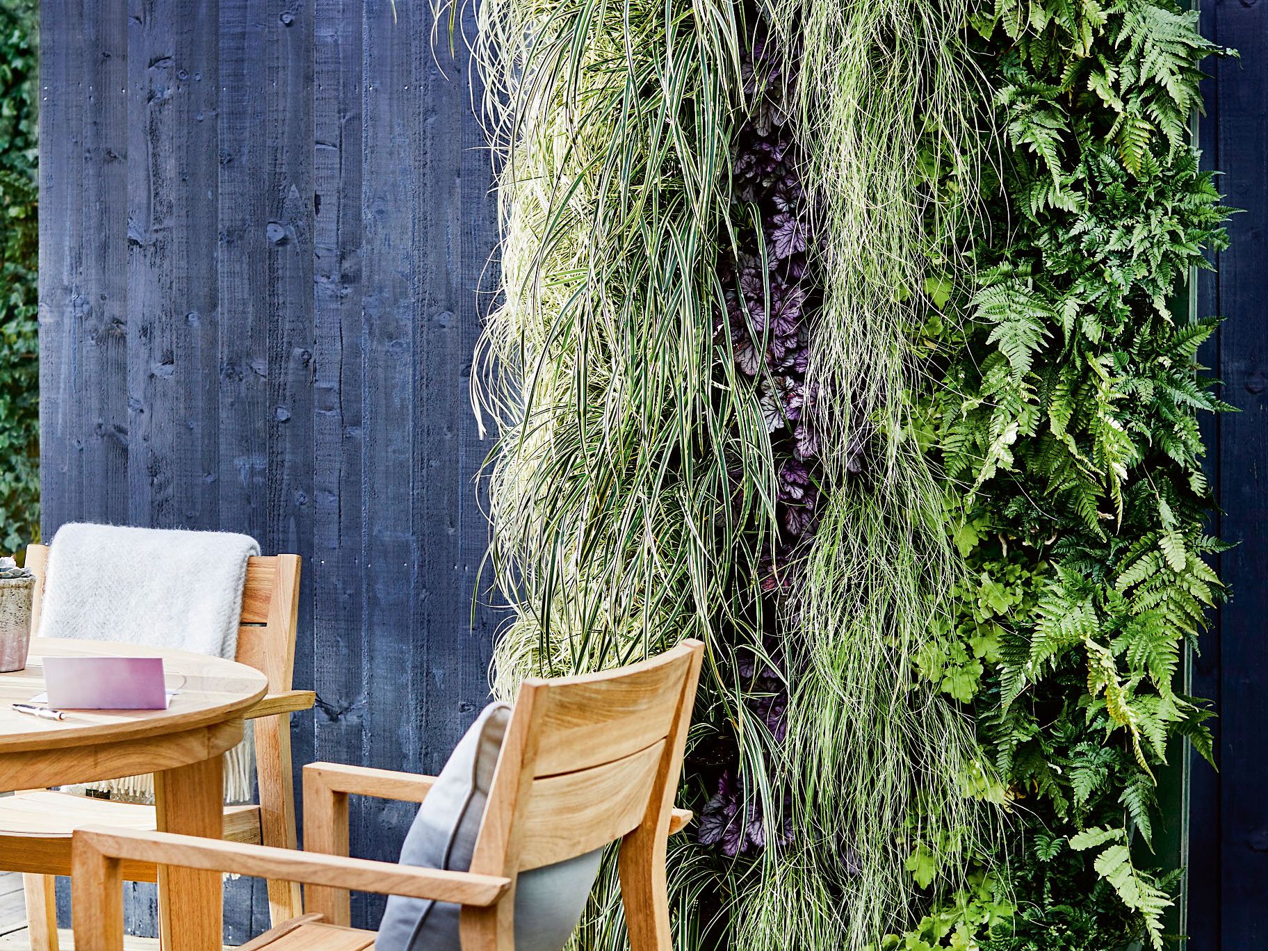 Build A Living Wall Planter Living Walls That Supercharge Your Space
