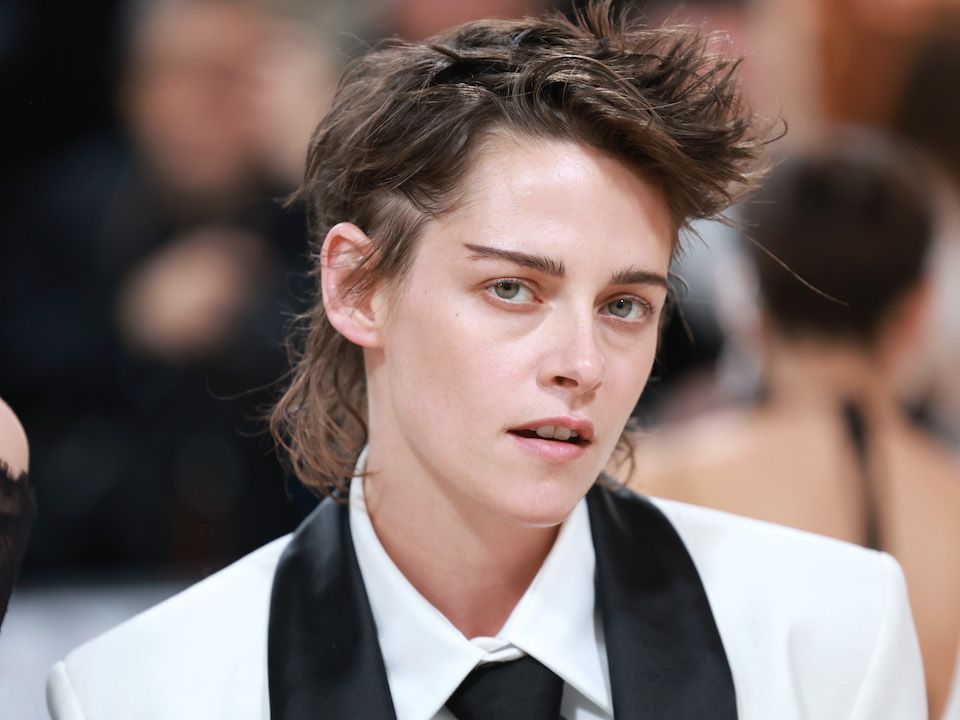 Kristen Stewart Side Pose