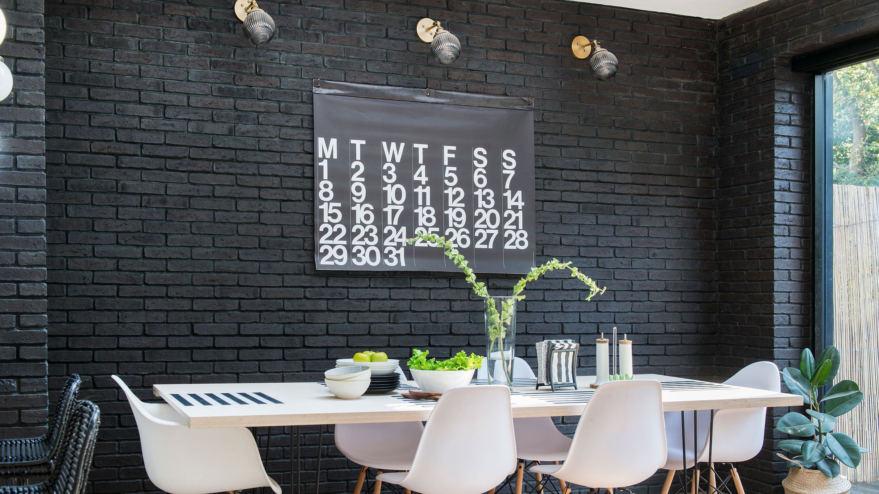 Modern Chic Dining Room Wall Decor Ideas 30 Small Dining Room Ideas To