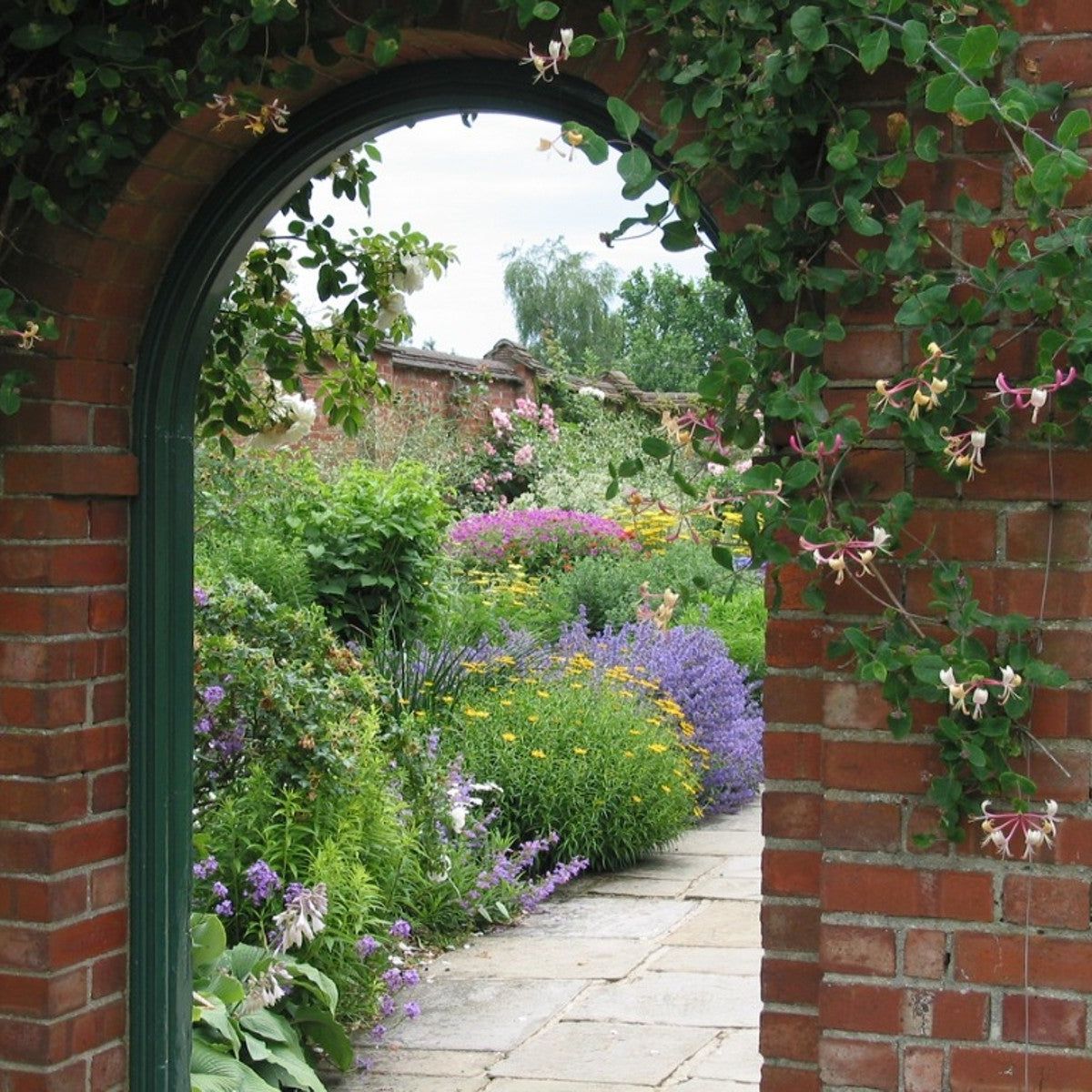 Small Secret Garden Ideas