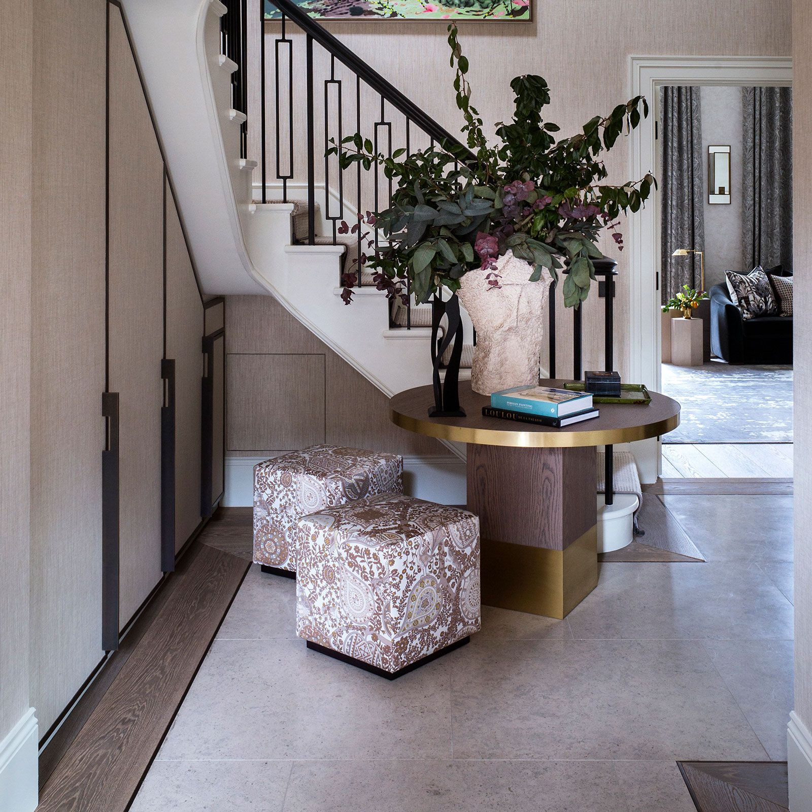 Narrow Hallway Entrance Decor Ideas