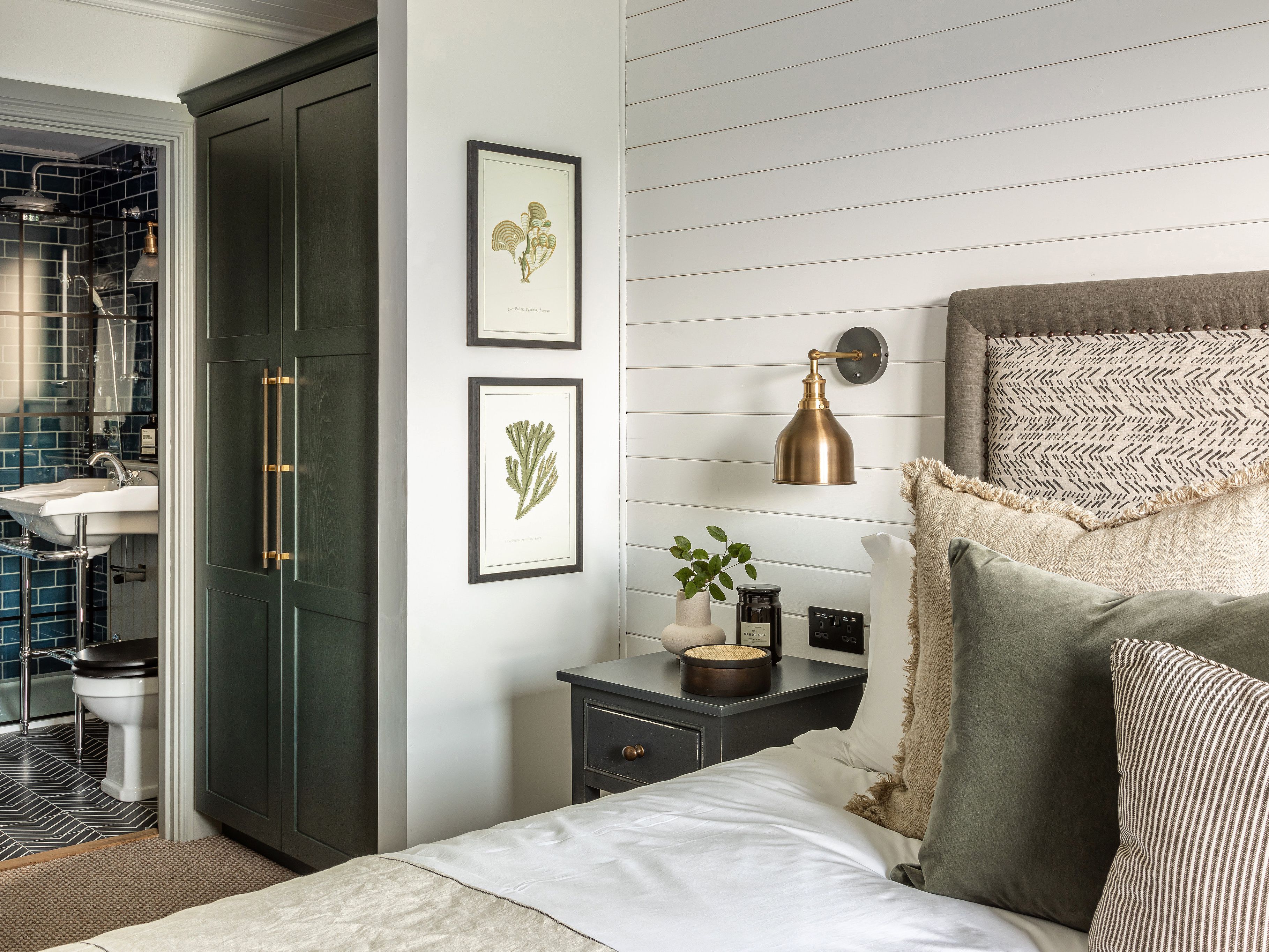 What Color To Paint Shiplap Accent Wall Ideas - Infoupdate.org