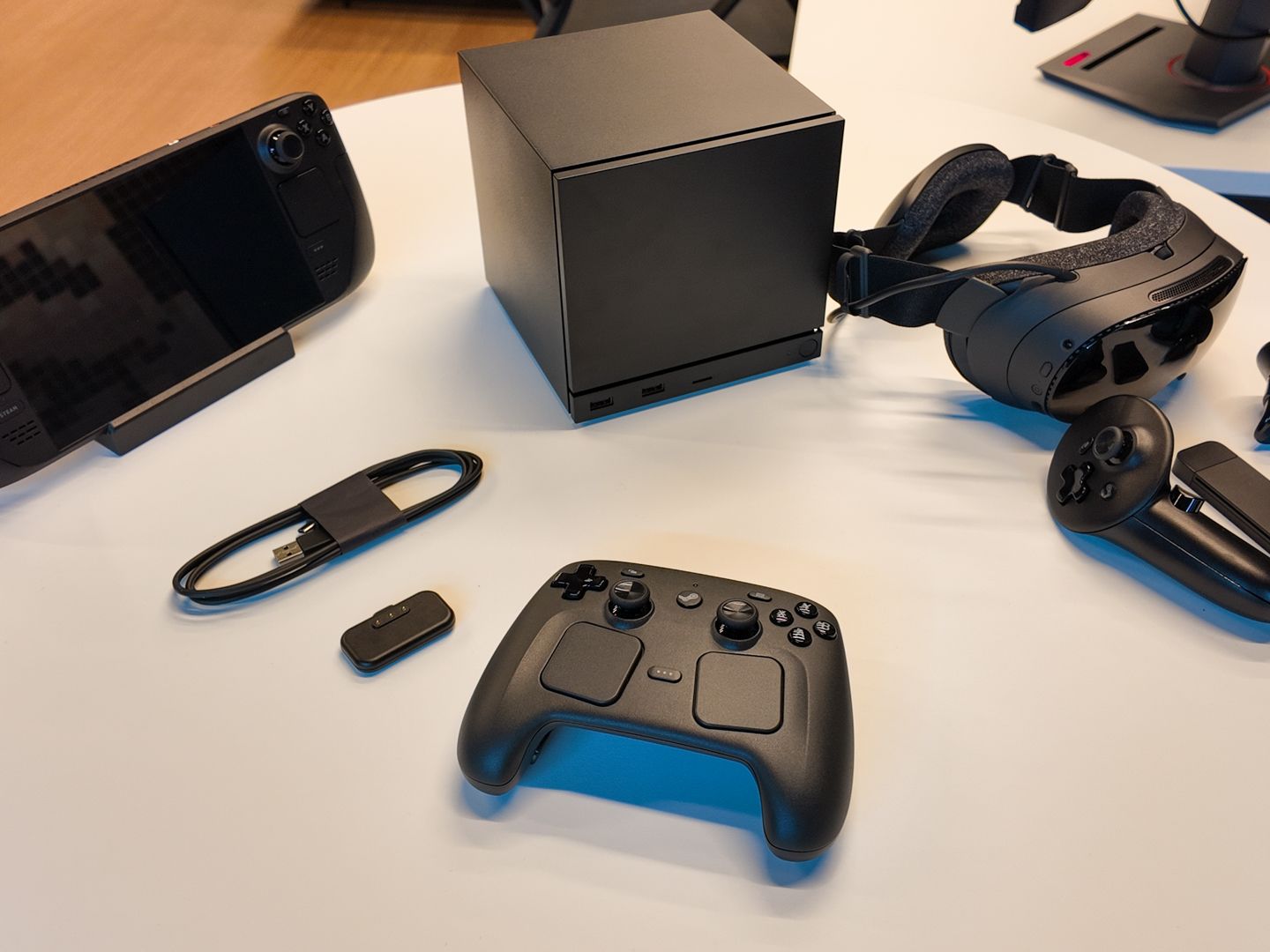 Valve Steam Machine Controller Steam Machine (hardware Platform)
