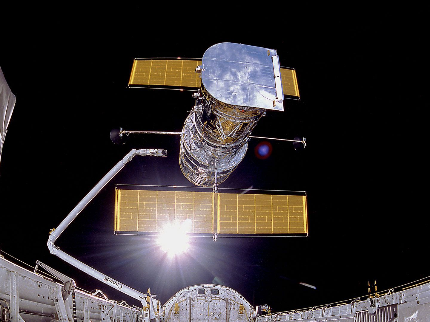 1990 Hubble Space Telescope