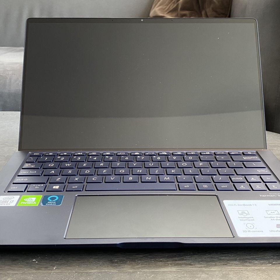 Asus ZenBook 13 (2020) Review: Ultraportable Value | Tom's Asus ZenBook 13 (2020) Review: Ultraportable Value | Tom's