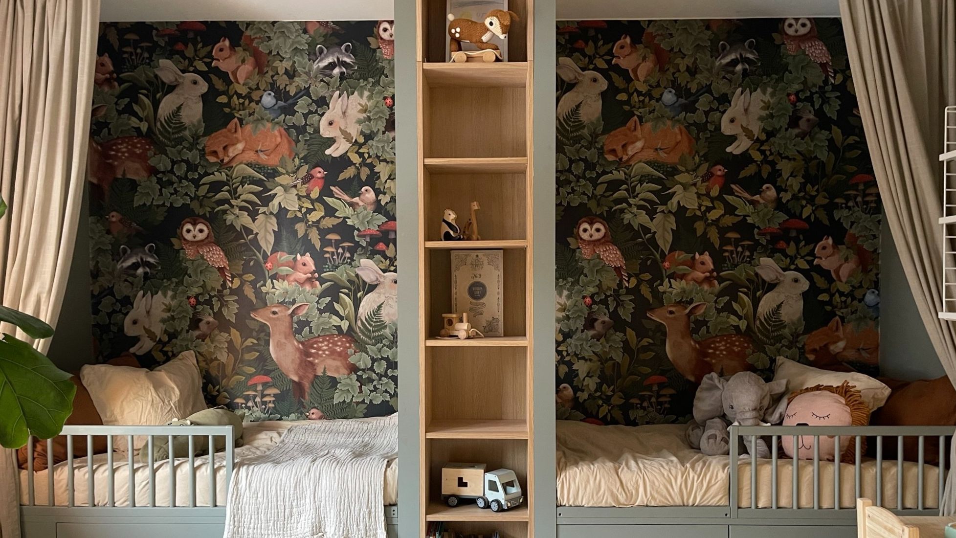 Jimmy Cricket Woodland Wallpaper Uk