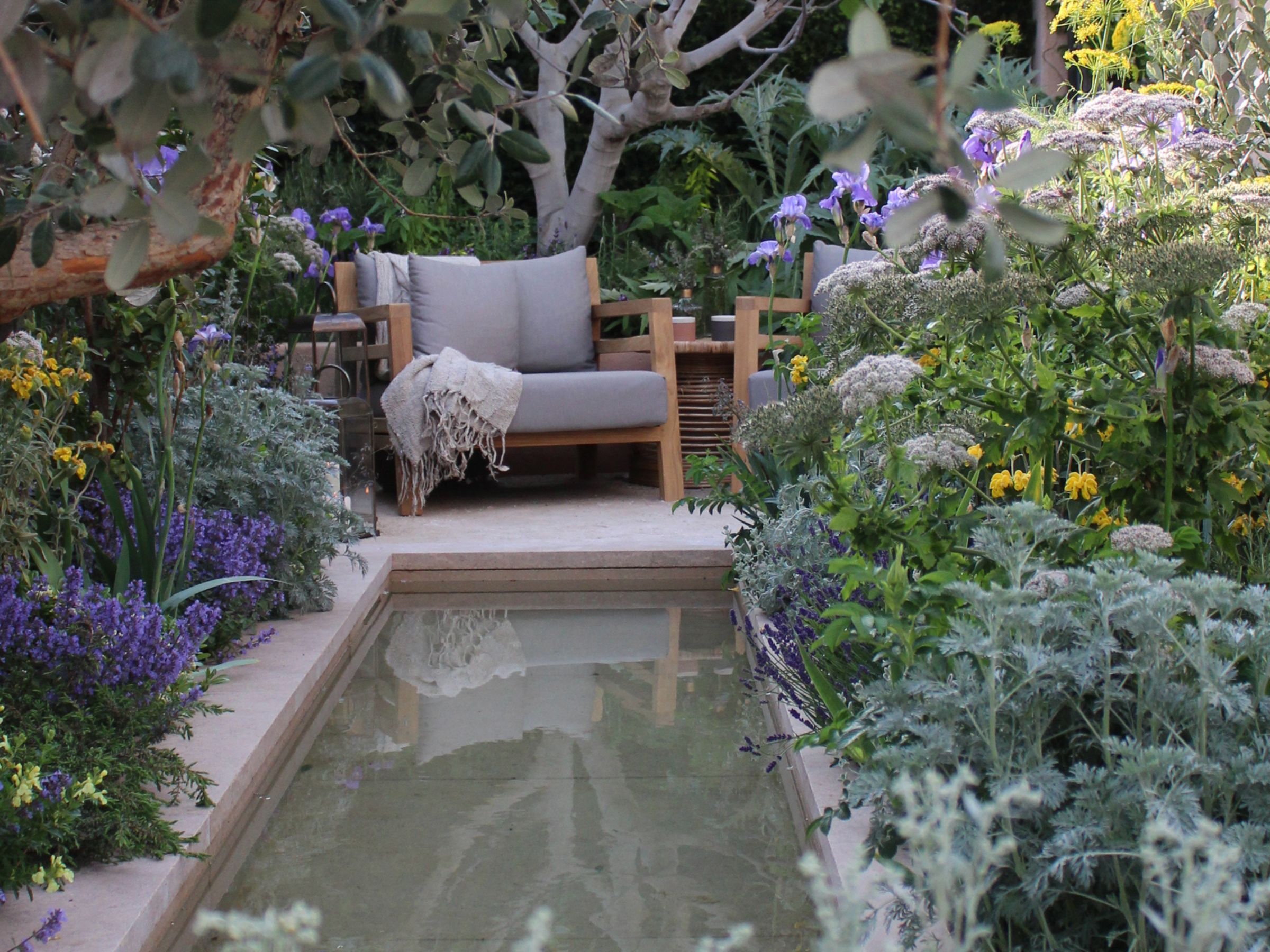 Modern Water Feature Ideas