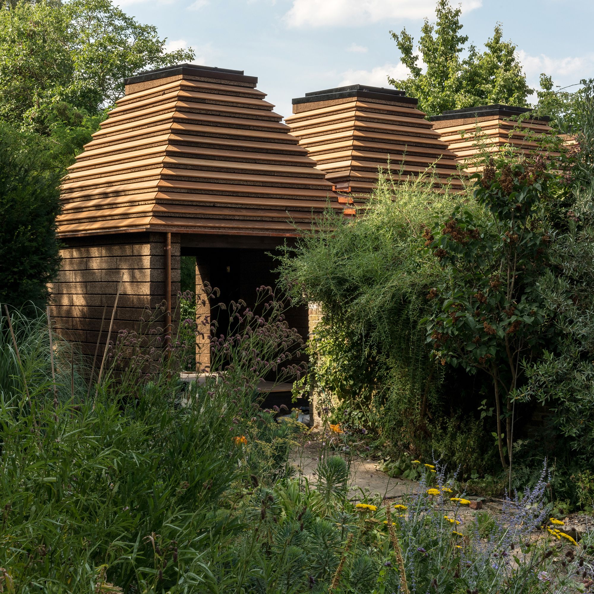Natural Looking Fake Building Materials