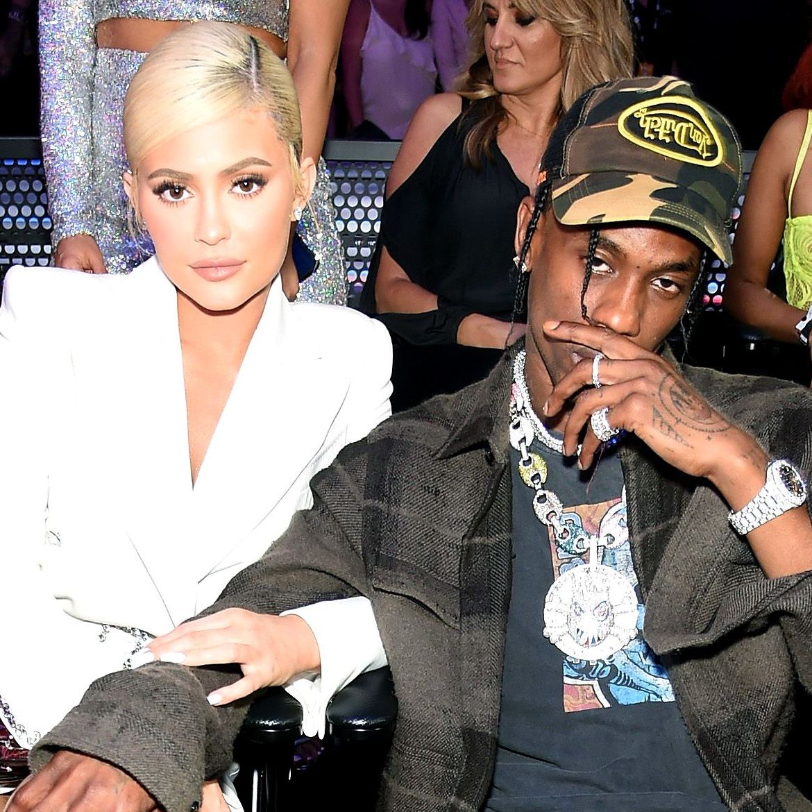 Travis Scott And Kylie Jenner Kissing 8133