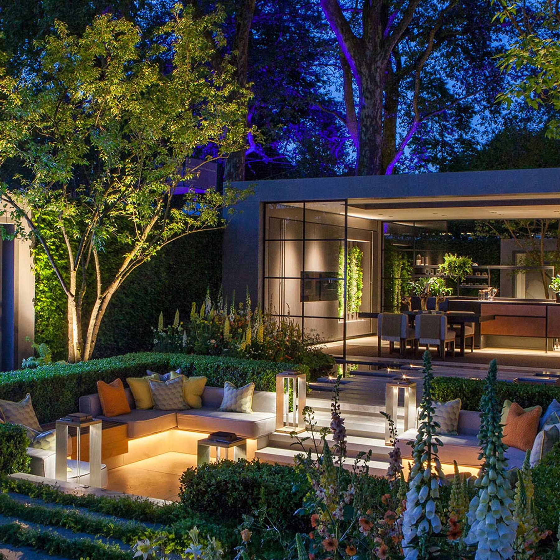 Planter Box With Landscape Lighting Outdoor Or Indoor Metal Lights