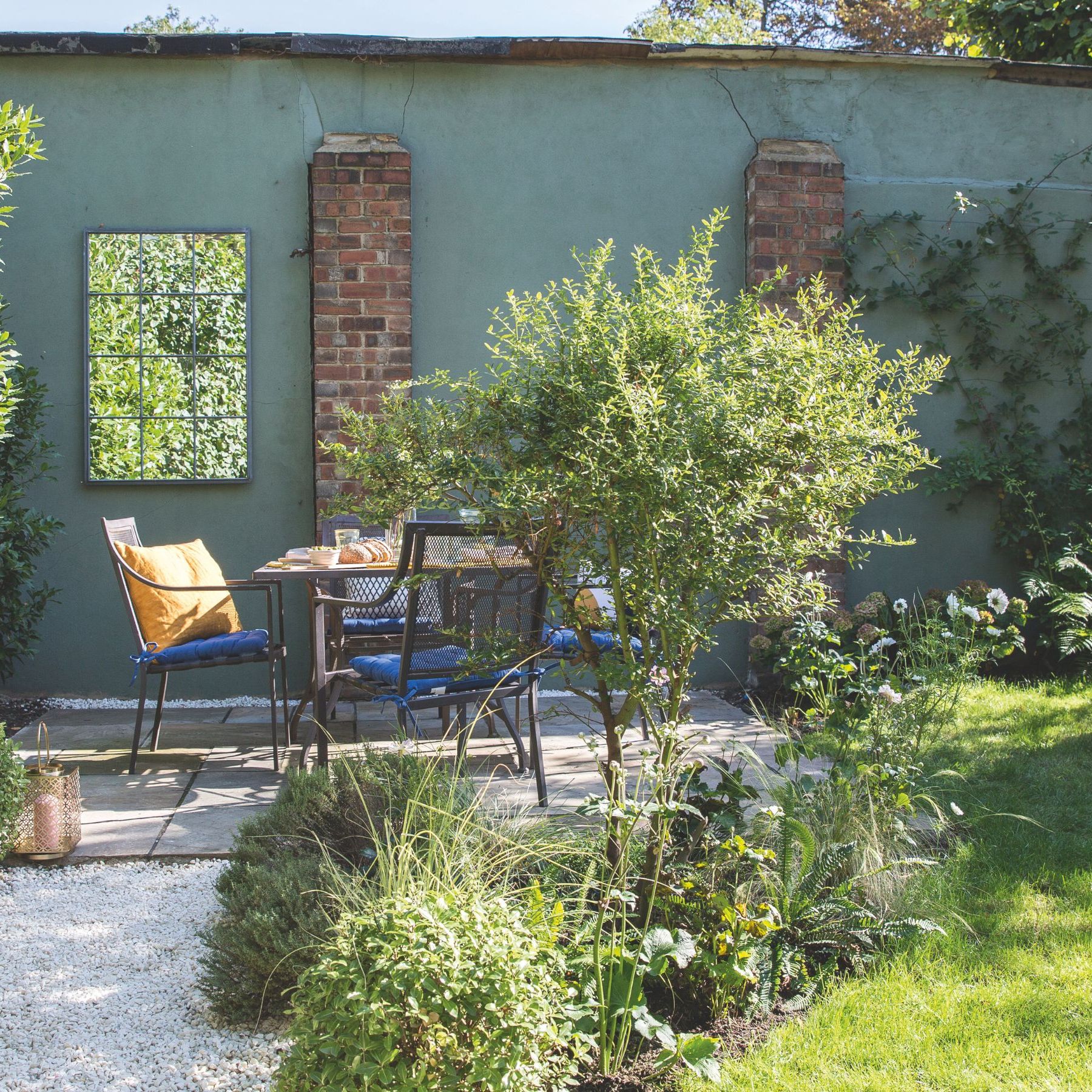 Small Square Garden Design Ideas