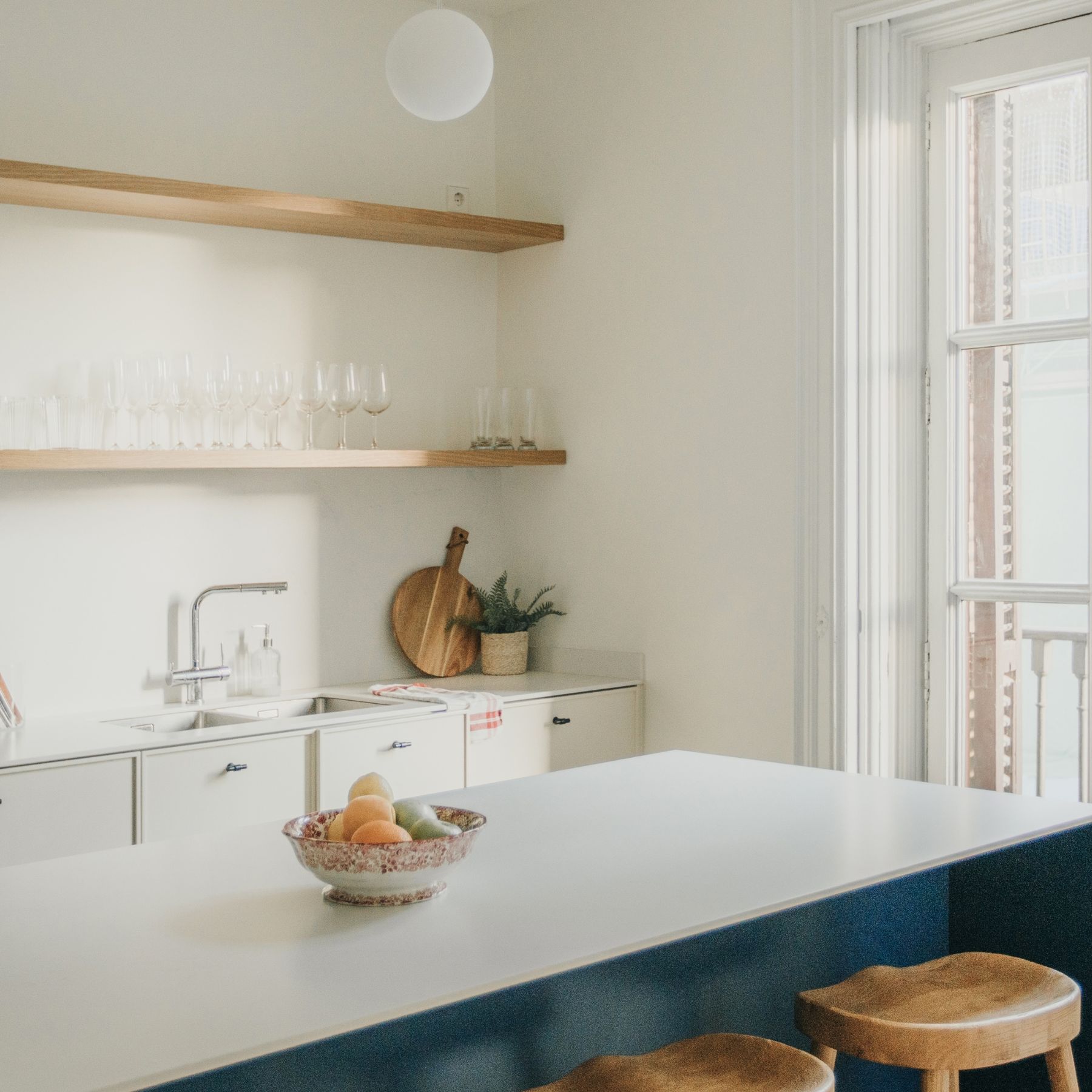 Modern Minimalist Tiny Kitchen