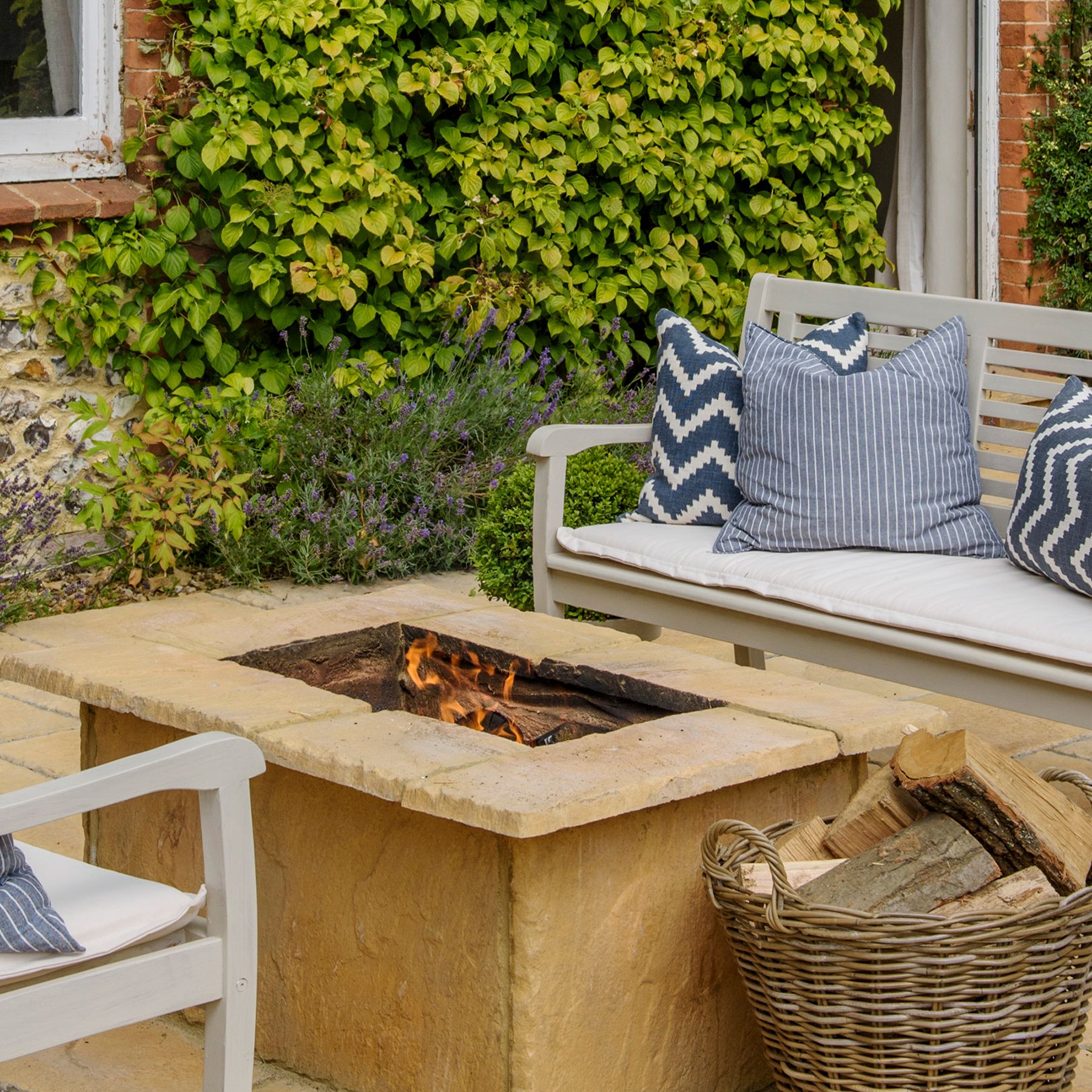 Easy Fire Pit Ideas 2