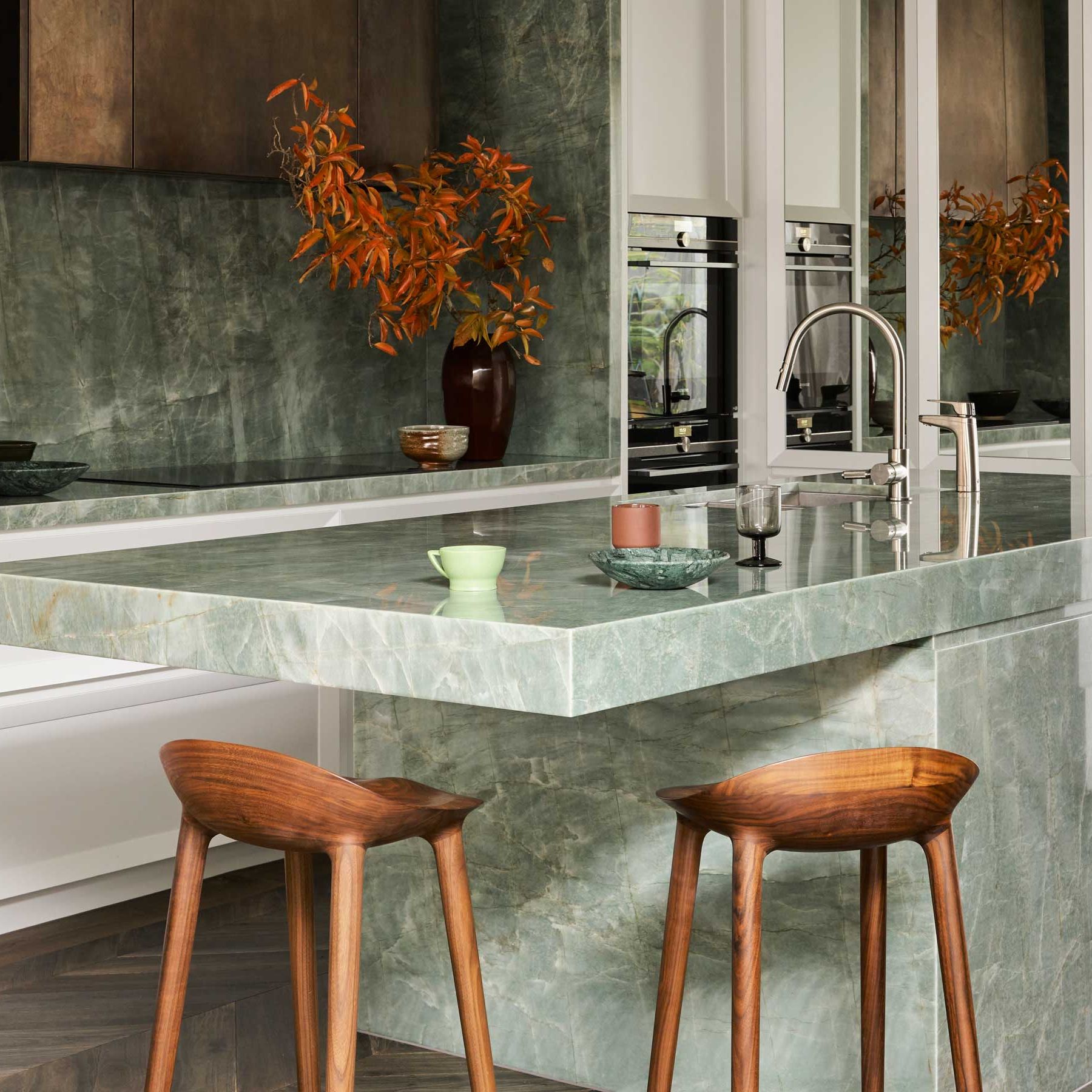 Modern Kitchen Island Stools How Much Space Per Seat At A Kitchen