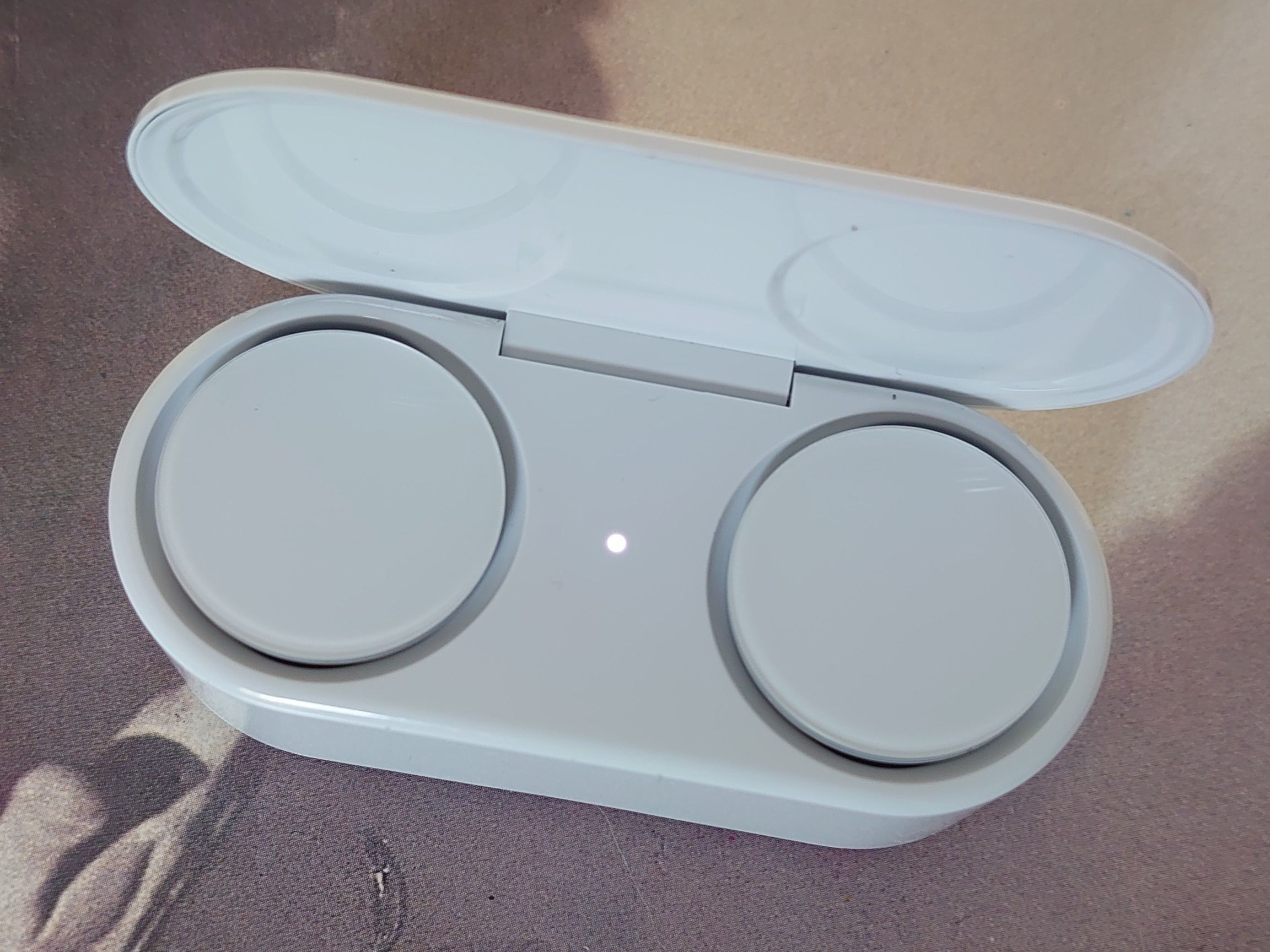 Microsoft Surface Earbuds | TechRadar Microsoft Surface Earbuds | TechRadar
