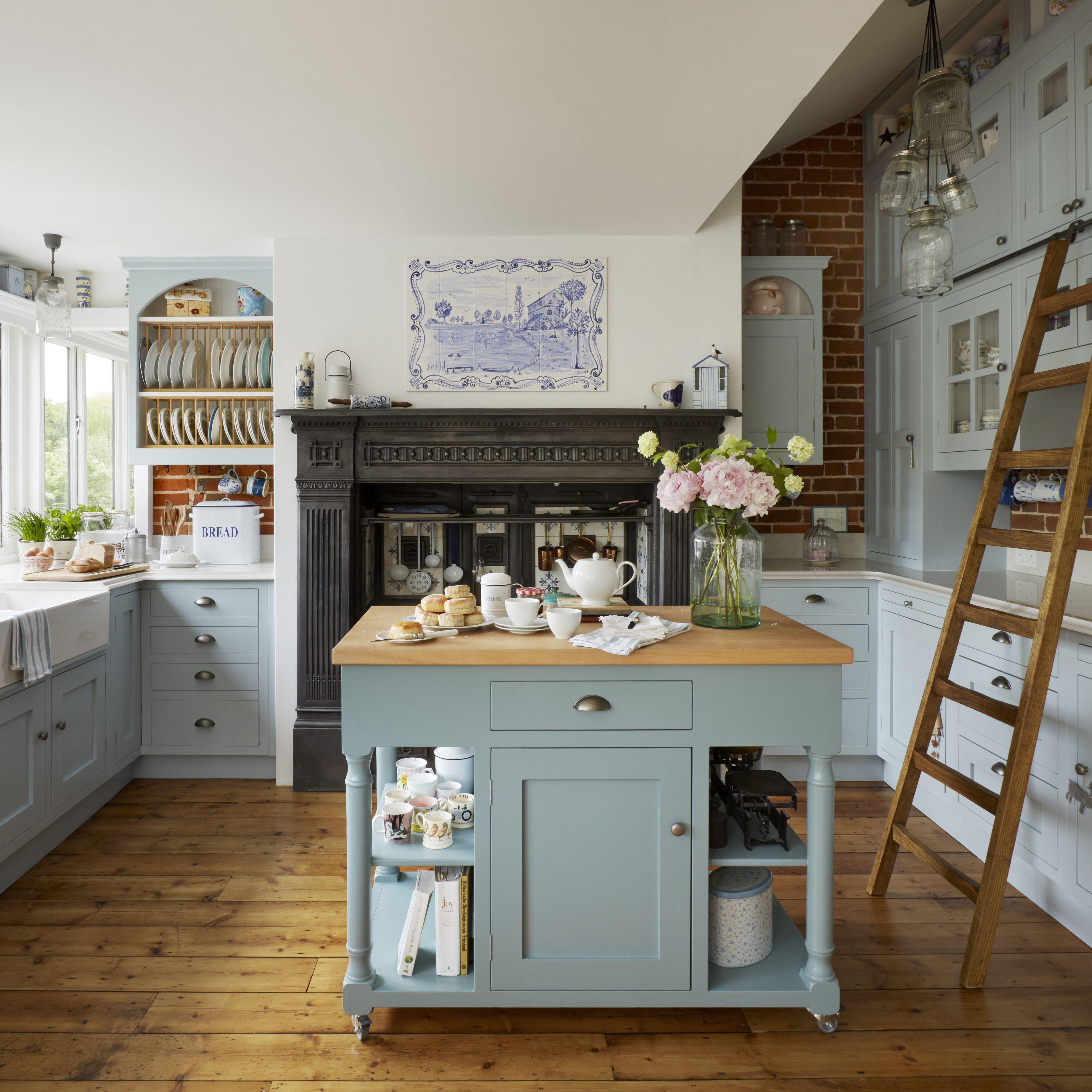 Old Blue Farmhouse Kitchen Designs
