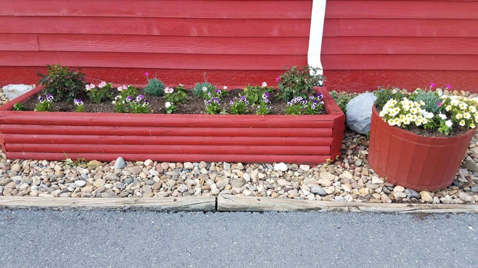 Galvanized Gutter Herb Garden How To Build A Vertical Garden With Rain
