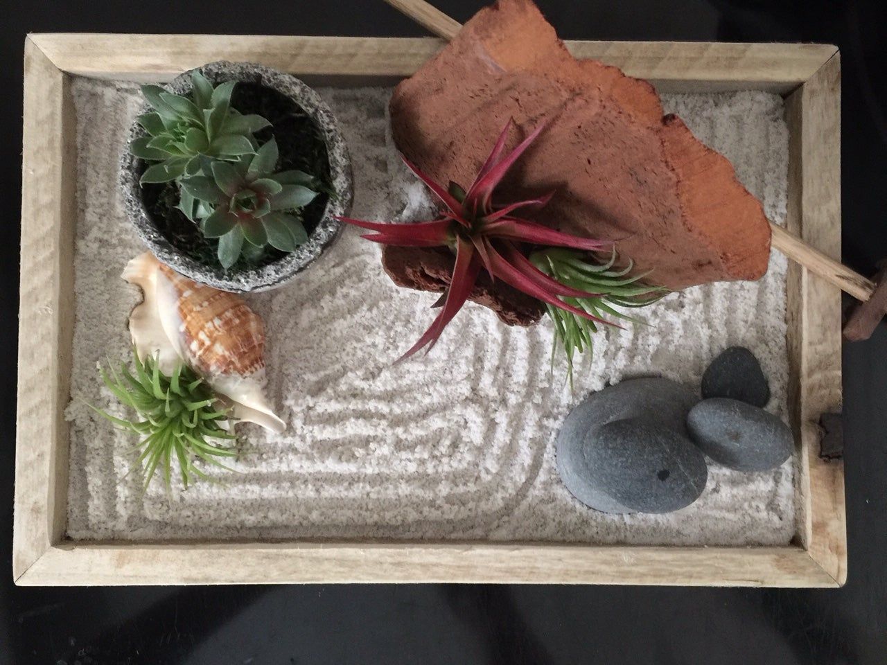 How To Use A Mini Zen Garden