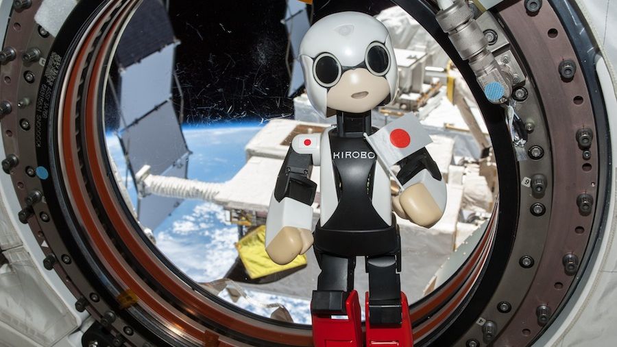 Japans Kirobo Talking Robot Speaks 1st Words In Space Video Space