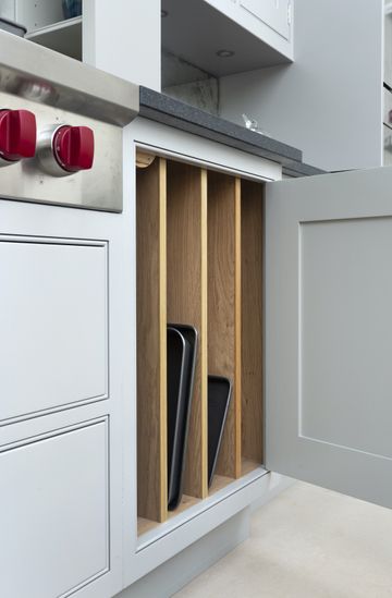How to organize long and narrow kitchen cabinets | Homes and Gardens