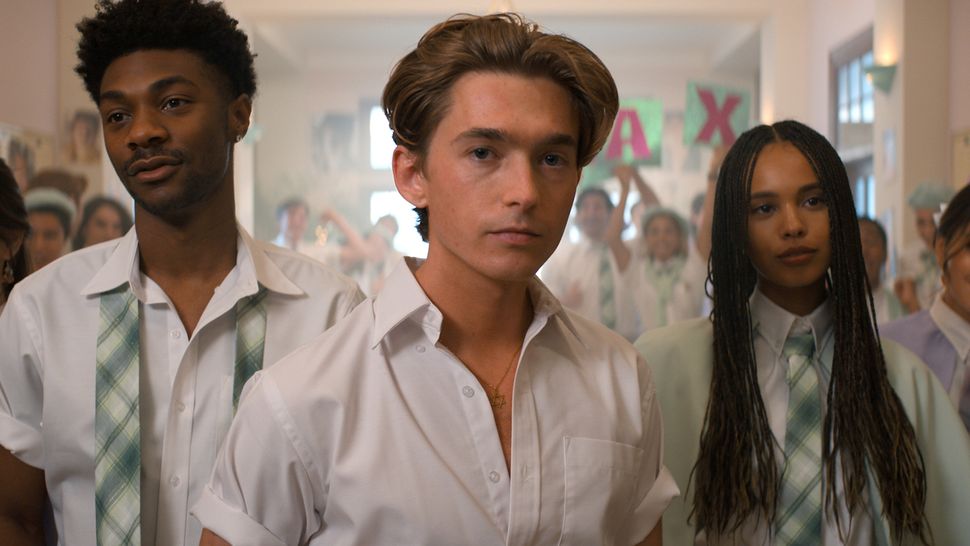 Weapons: Release Date, Cast, And Other Things We Know About Zach ...