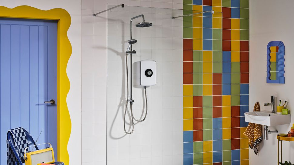 What is a thermostatic shower and how do they work? | Homebuilding