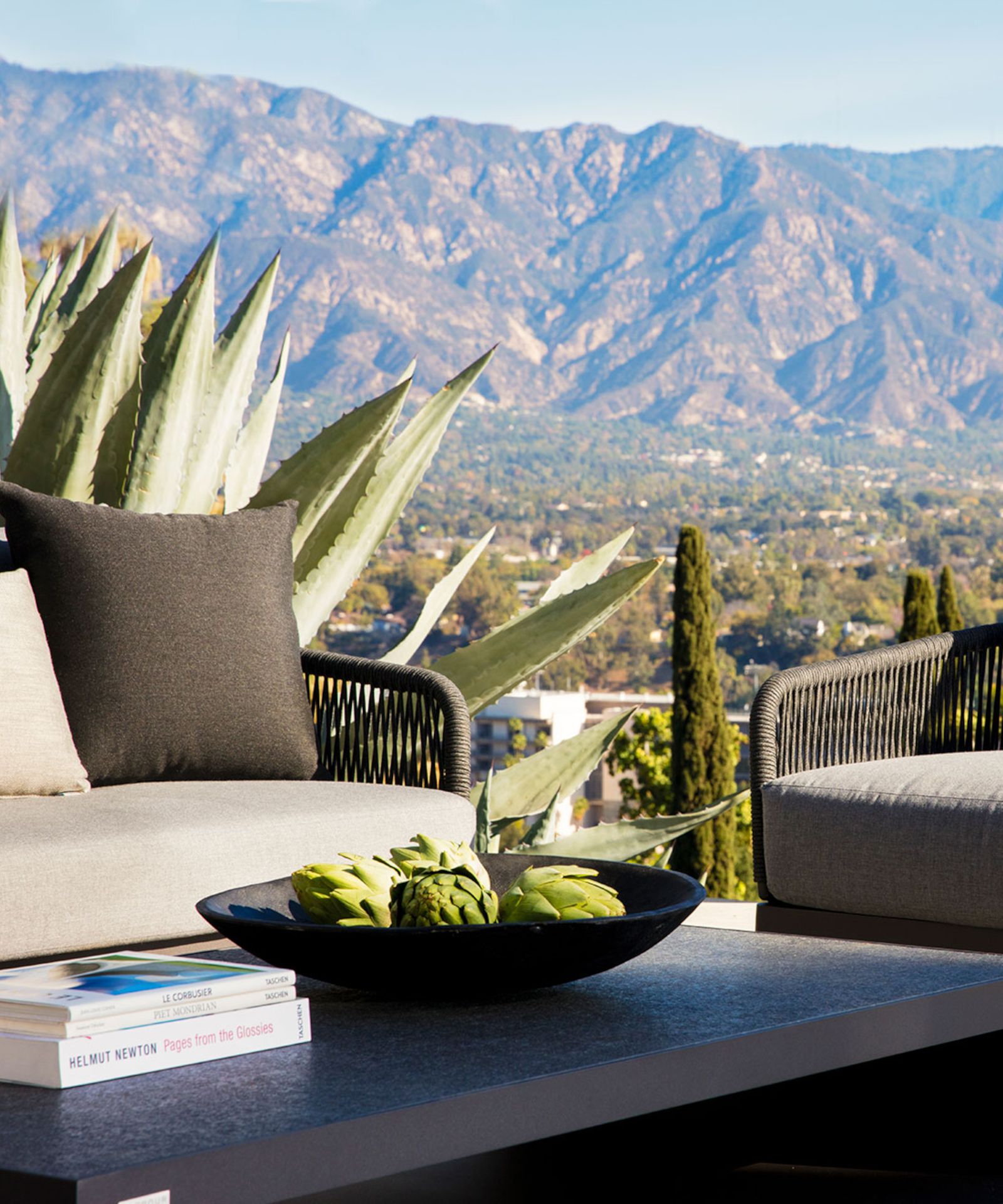 Revealed: The most popular outdoor furniture color | Gardeningetc