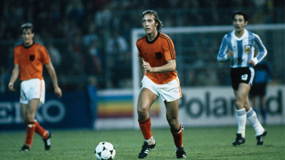 Ranked! The 10 best Dutch players ever | FourFourTwo