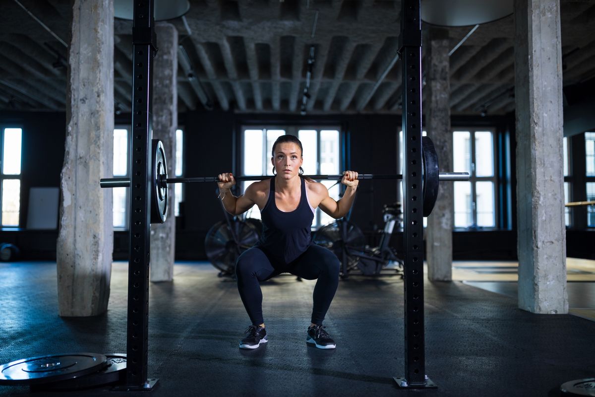 Beginner Weight Lifting Routine: Best 3-Day Guide to Get in Shape | Tom ...