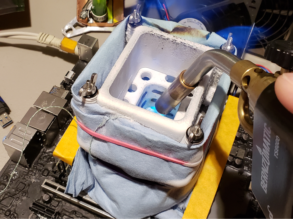 Liquid Nitrogen, CPU Solder and High Voltage: How I Set Overclocking ...