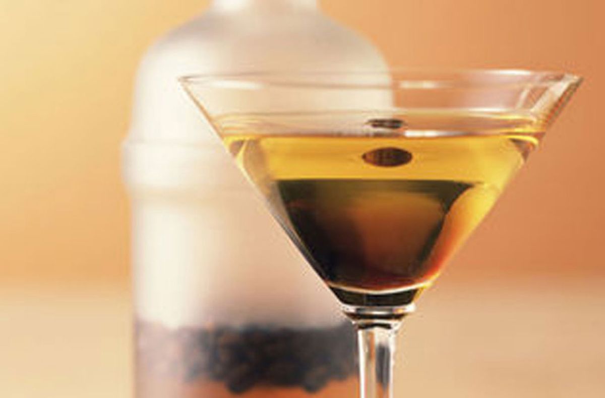 Black Russian cocktail Recipes | GoodtoKnow