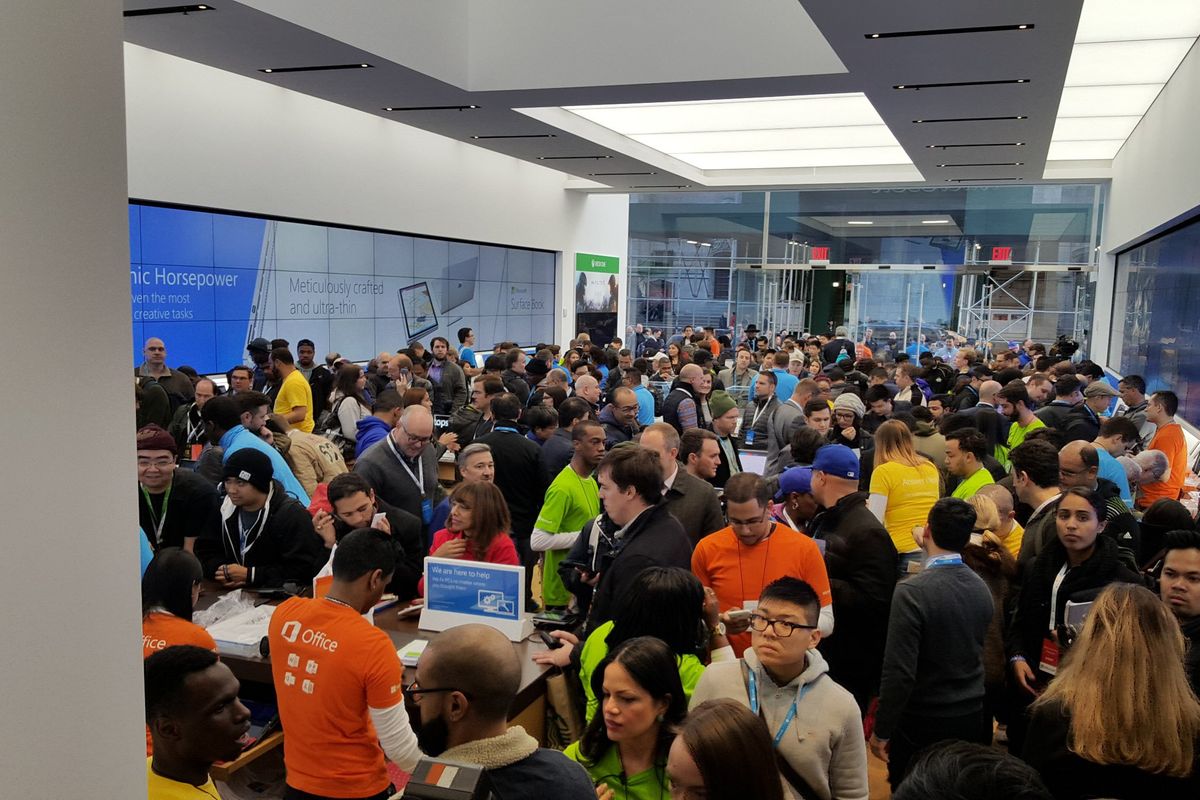 Video tour of the new Microsoft flagship store in New York City ...
