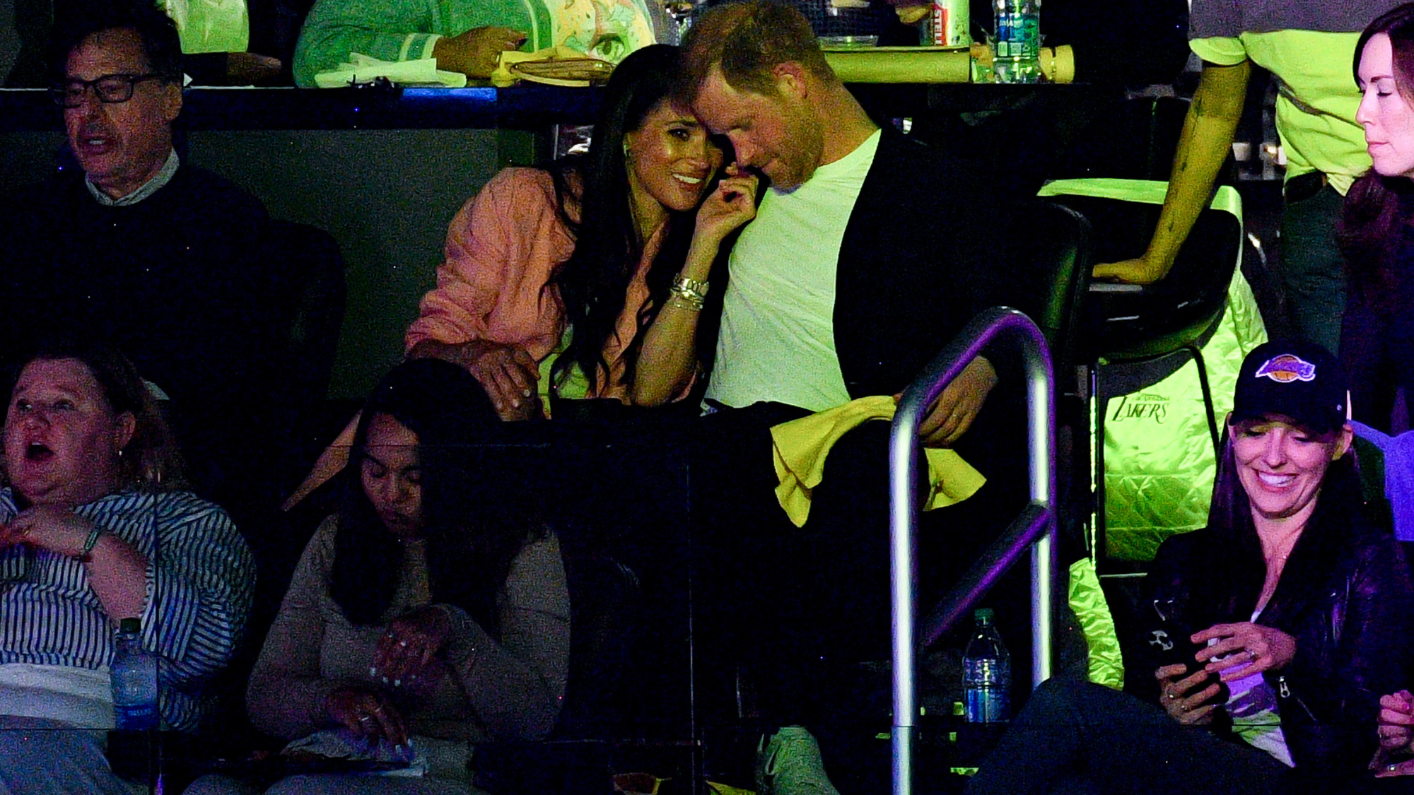 Prince Harry and Meghan Markle Shared an Adorable Kiss Cam Moment ...
