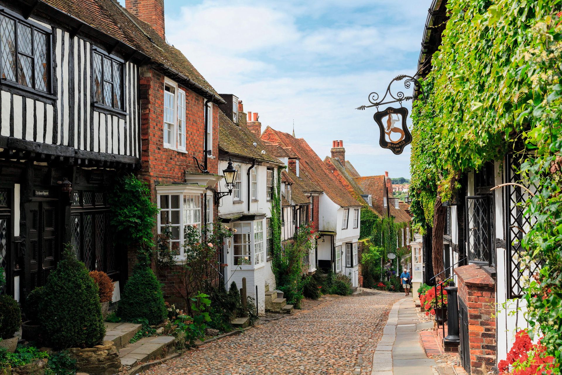 The best places to live south of London, from charming rural villages ...