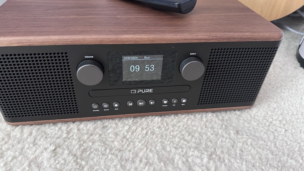 Pure Classic C-D6 DAB radio review: tap into some CD-playing, retro ...