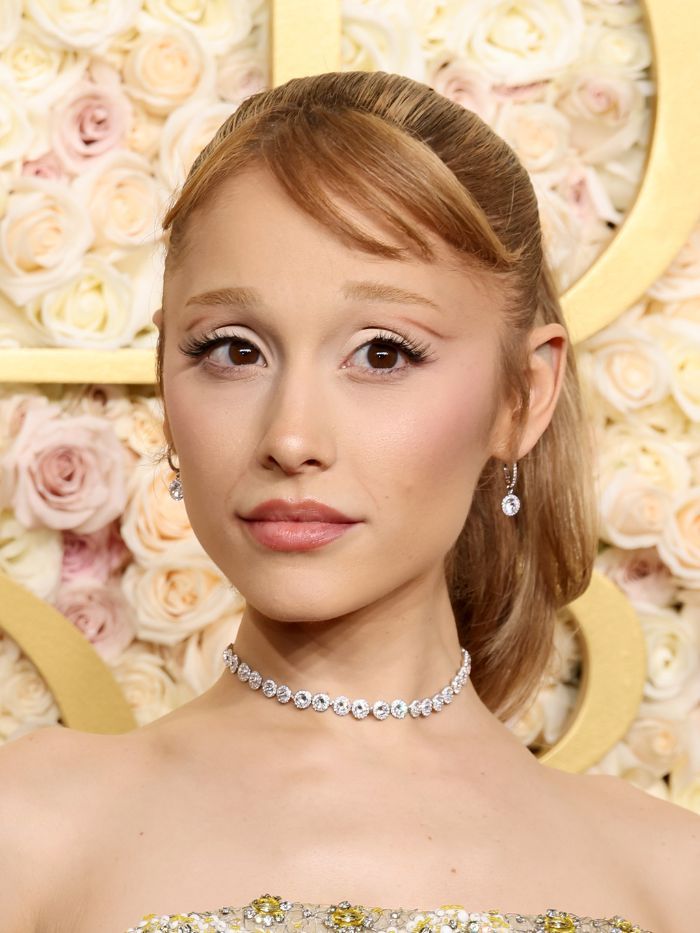 The Side Fringe Hair Trend Was All Over the Golden Globes 2025 Red ...