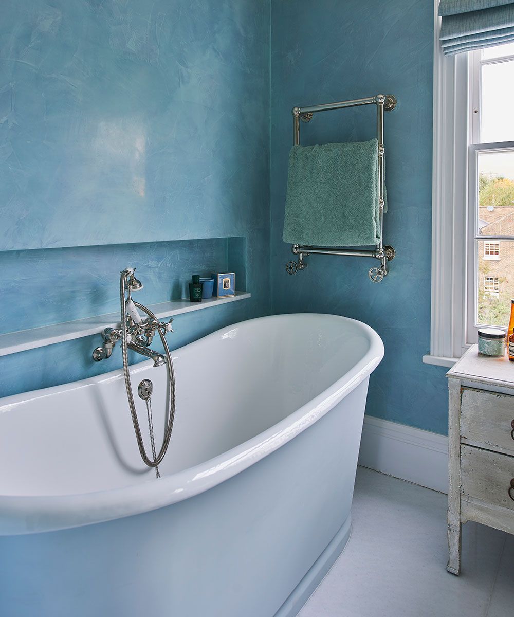 An exquisite Georgian property, lovingly painted in shades of blue ...