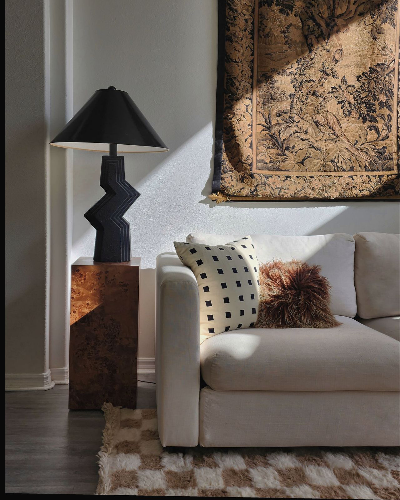 These 5 Examples Prove That Wall Tapestries are Back in 2024 | Livingetc