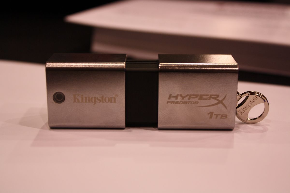 Hands-on with Kingston's 1TB USB Stick | Tom's Hardware