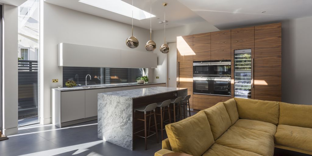 14 Kitchen Window Ideas for the Picture Perfect Space | Homebuilding