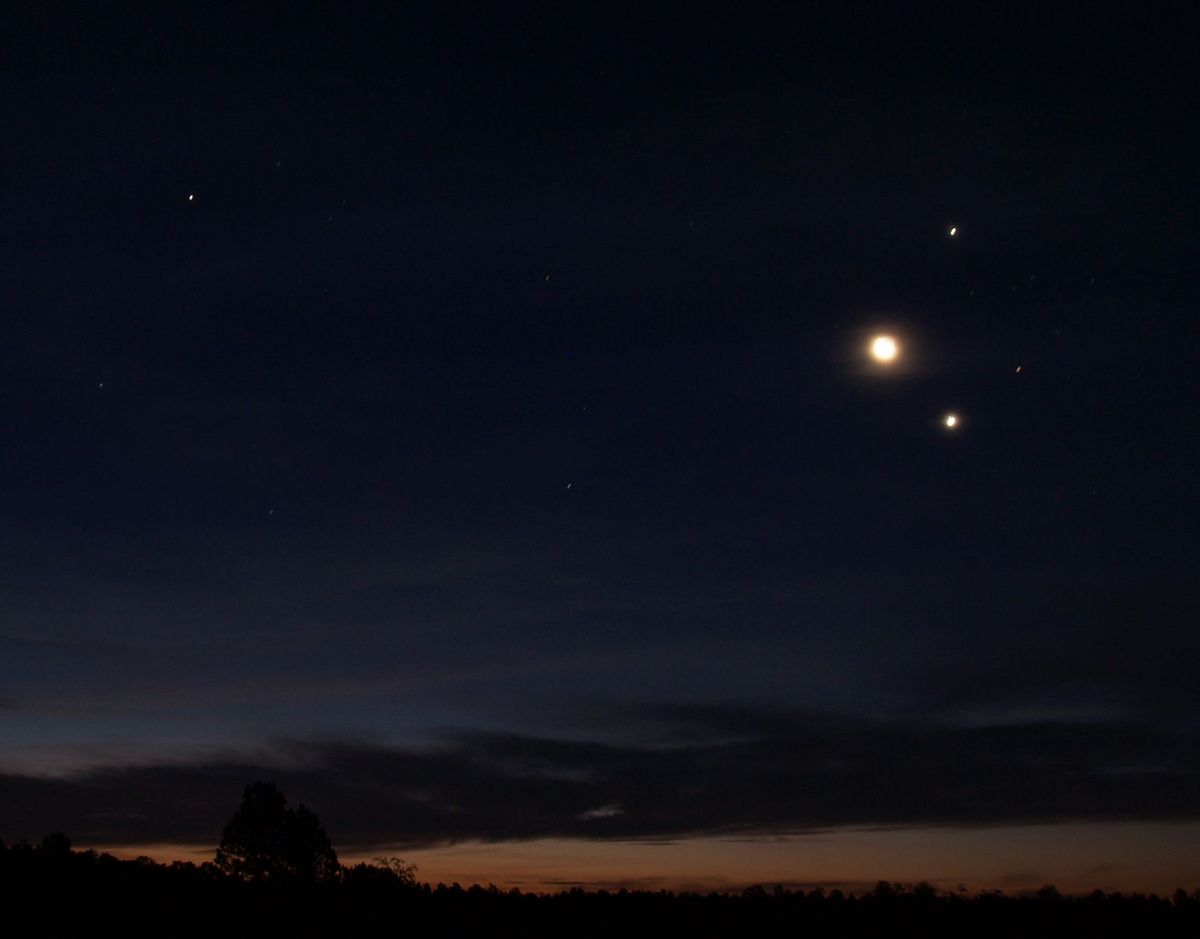 Amazing Photos of Jupiter, Venus and the Moon (July 2012) | Space
